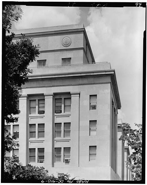 9. DETAIL, SOUTH FACADE, TYPICAL BAYS AND END BAY - U.S....