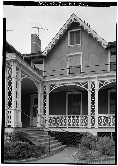 6. DETAIL, MAIN FACADE, PORCH - U.S. Soldiers Home, Corn...