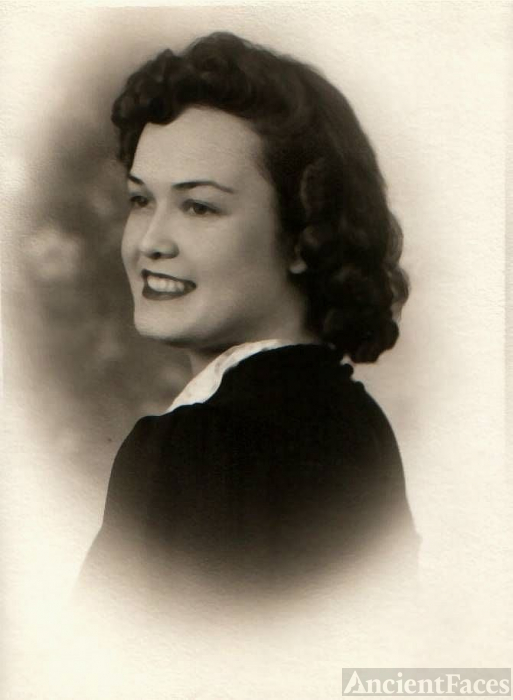 Lucille Carr (born 1923) - Biography and Family Tree | 1 Memory, 1 Follower
