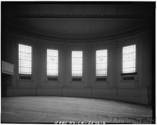 6. AUDITORIUM WINDOWS - Fourth Church of Christ,...