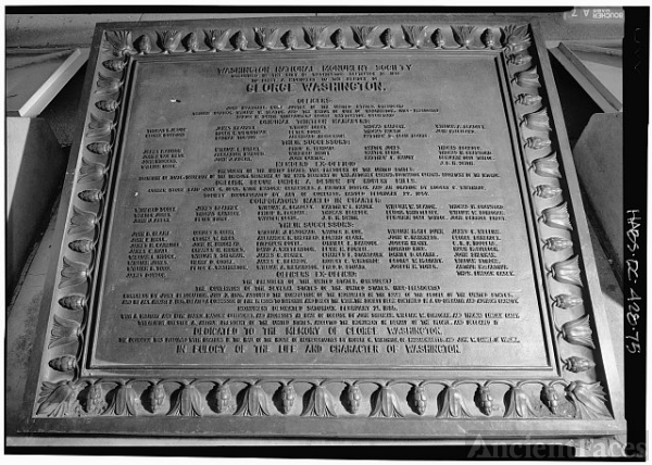 Dedicatory plaque, at north side - Washington Monument,...