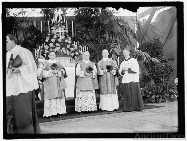 MILITARY FIELD MASS BY HOLY NAME SOC. OF ROMAN CATHOLIC...