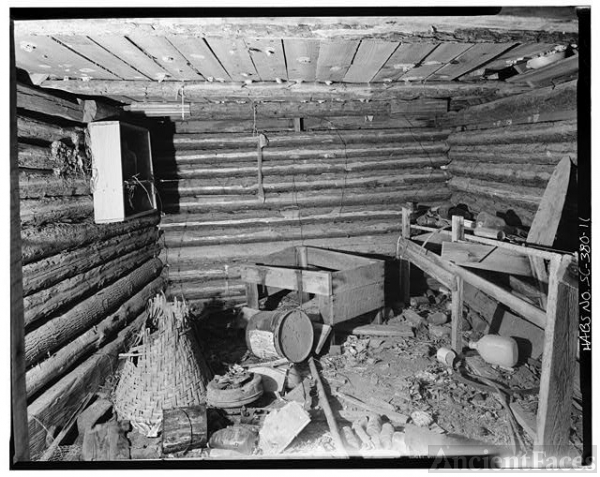 11. Smokehouse interior, south wall - Harper-Featherstone...