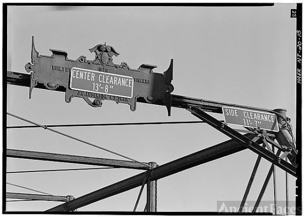 18. DETAIL OF STEEL TRUSSES AND CROSS BRACE BARS. SOUTH...