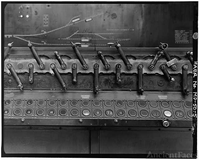 5. INTERIOR, INTERLOCKING MACHINE, DETAILS - Union...