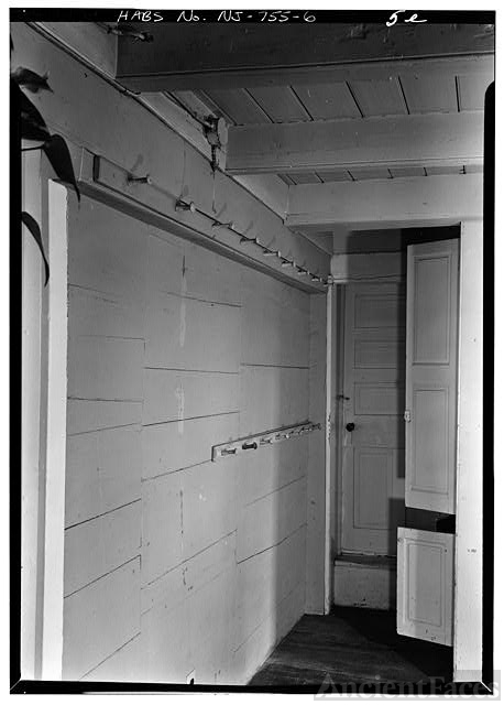 6. INTERIOR, FIRST FLOOR, CENTRAL ROOM, SHOWING PWNELLED...