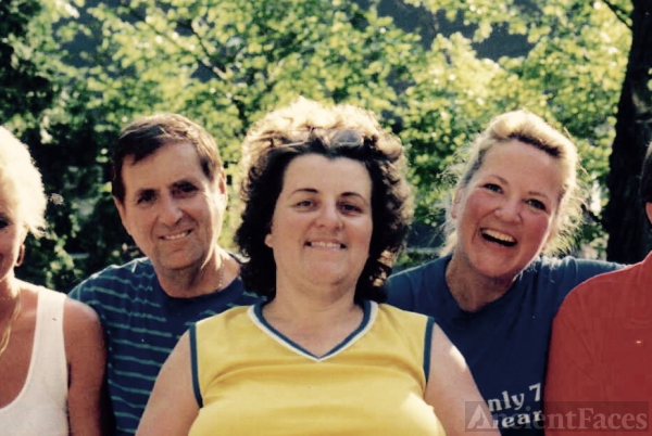 Arthur, Linda and Jane Lavallee