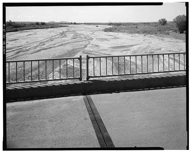 6. DETAIL OF STEEL GUARDRAIL, CONCRETE CURB AND DECK...