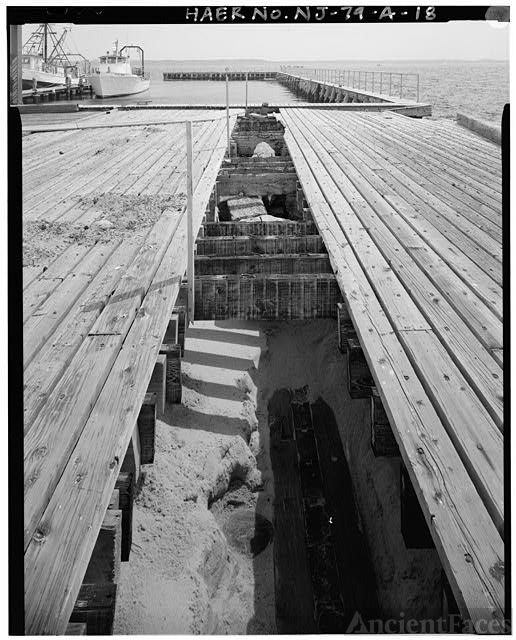 Detail of timber groin, wharf A, framing, looking south