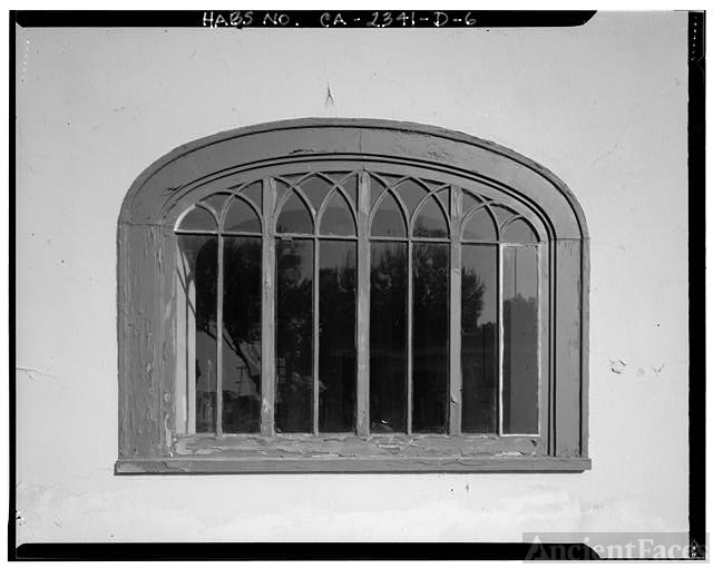 6. WOOD-MUNTIN ARCHED WINDOW EXTERIOR DETAIL - Heilman...