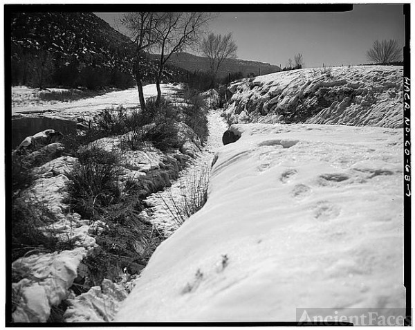 7. VIEW SHOWING PORTION OF DITCH THAT CUT INTO SANDSTONE...