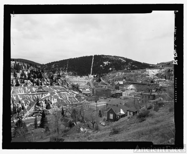 FROM EAST THIRD STREET, VIEW TOWARDS SOUTHWEST - Central...