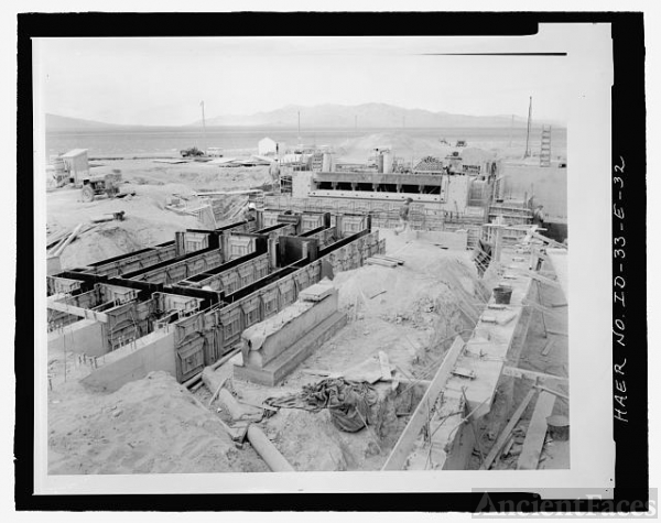 IET. Coupling station and track foundations under...