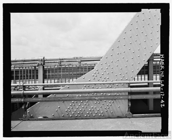 CLOSE-UP VIEW OF TYPICAL LOWER DIAGONAL RIVETED...