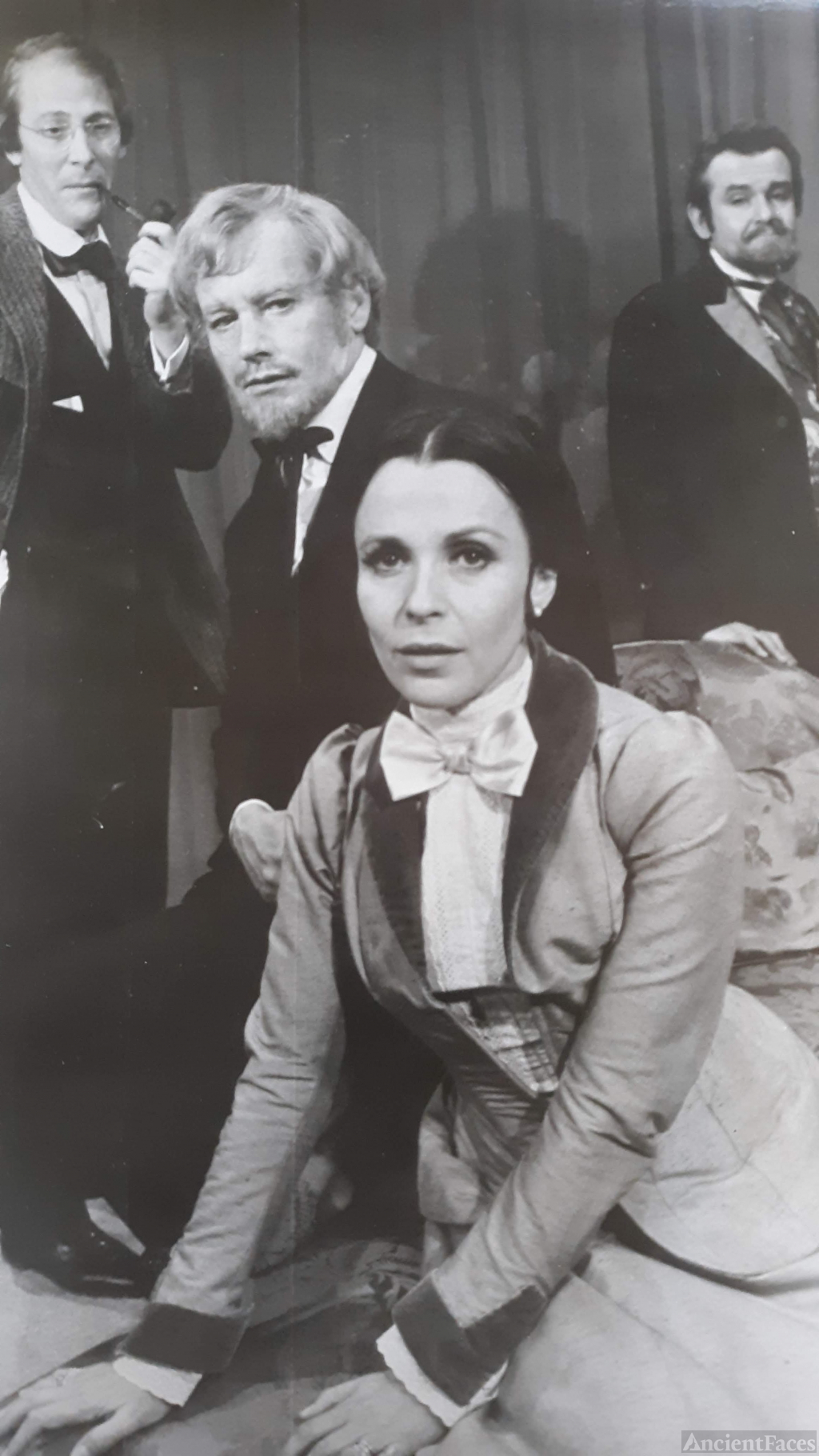 Patricia Claire Blume (stage name, Claire Bloom)