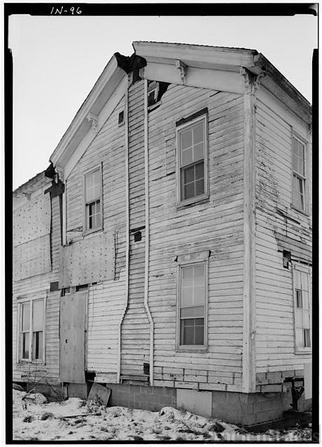 6. January 1975 DETAIL OF NORTH (SIDE) FACADE - Doan...