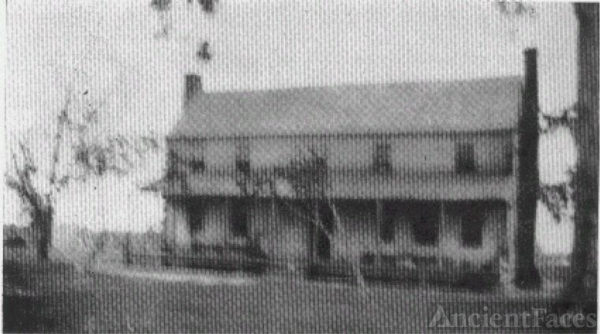 The Roundabout Plantation