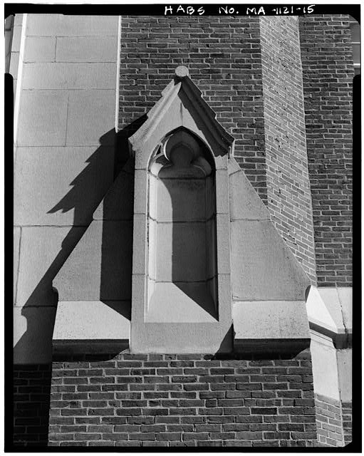 15. BUTTRESS NICHE DETAIL - John Wingate Weeks Junior...