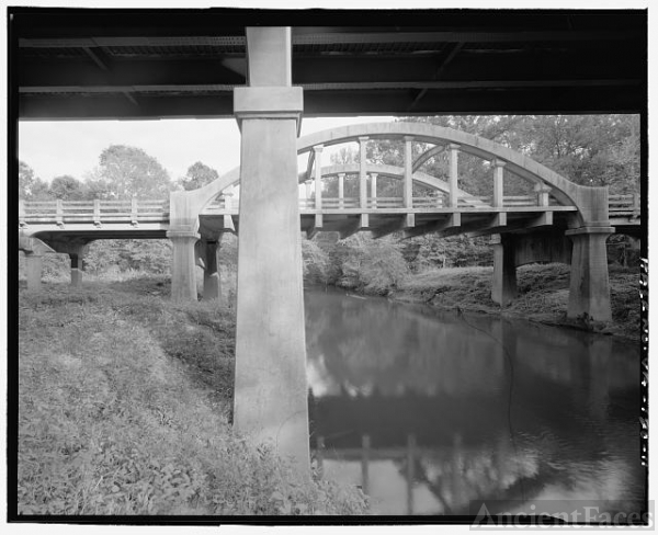 11. Elevation of arch span, looking east - U.S. Route 1...