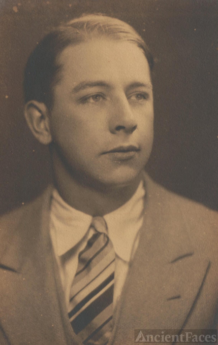 Kenneth Larish