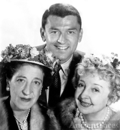 Doro Merande, Enid Markey and Frank Aletter.