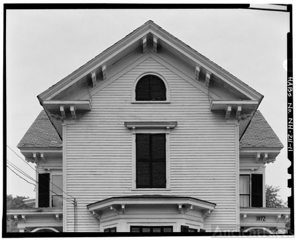 11. VIEW NORTH, DETAIL OF CORNICE ON FRONT ELEVATION