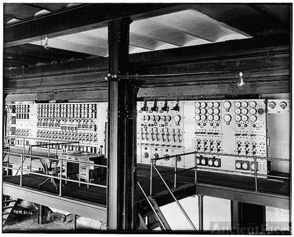 90. Photocopied August 1978. SWITCHBOARD AT CENTRAL...