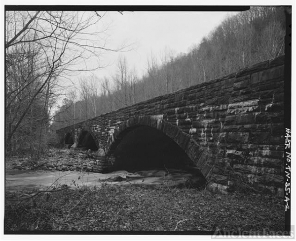 2. Newfound Gap Road, triple arch bridge at Sugarlands.