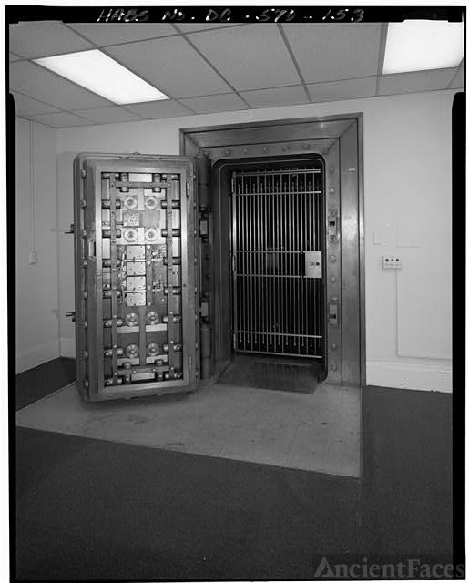 153. Looking east, 1914 Diebold vault door, open - City...