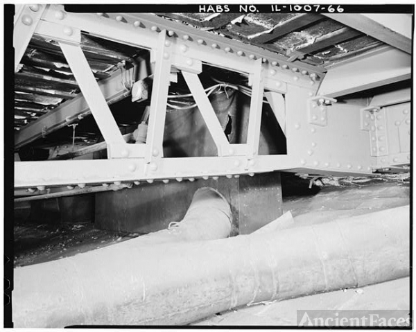 66. DETAIL OF TYPICAL TRANSVERSE TRUSS CONNECTION TO...
