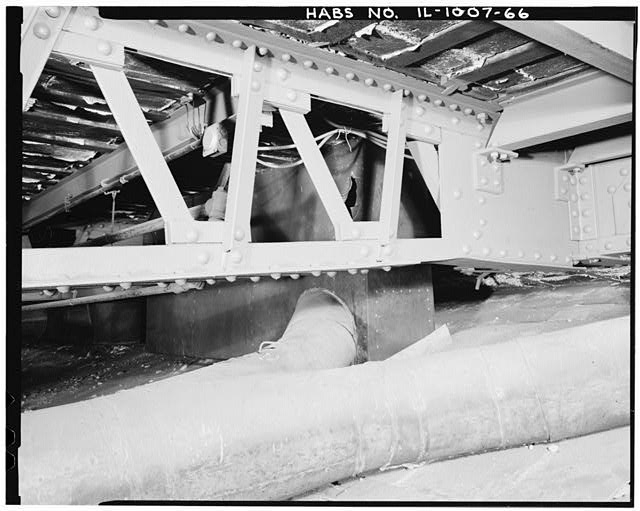 66. DETAIL OF TYPICAL TRANSVERSE TRUSS CONNECTION TO...