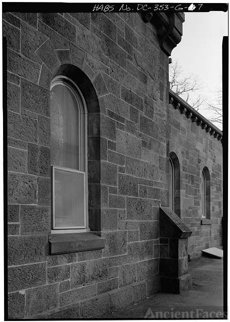 7. DETAIL, SIDE FACADE, ARCHED WINDOW - U.S. Soldiers...