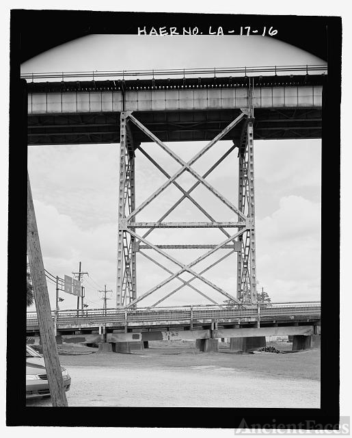 SIDE VIEW OF TYPICAL ELEVATED RAILROAD VIADUCT TOWER ON...
