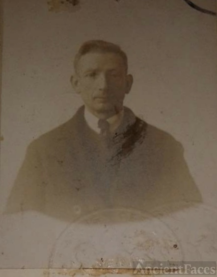 Richard Gilroy Henderson