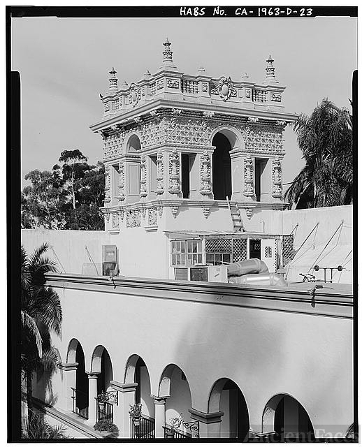 23. SOUTHEAST CORNER OF WEST TOWER, FROM ROOF. - Balboa...