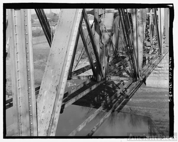 6. View of first panel point from south end showing...