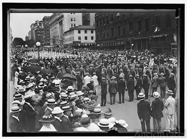 PREPAREDNESS PARADE: UNITS READY TO START
