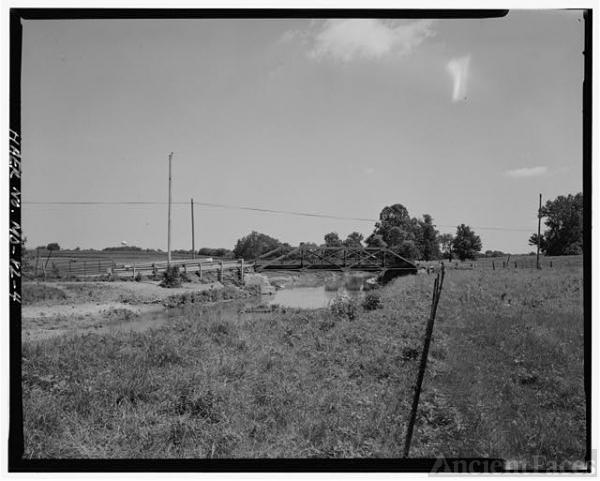 4. VIEW NORTH, SOUTH ELEVATION, WEST ABUTMENT, AND WEST...