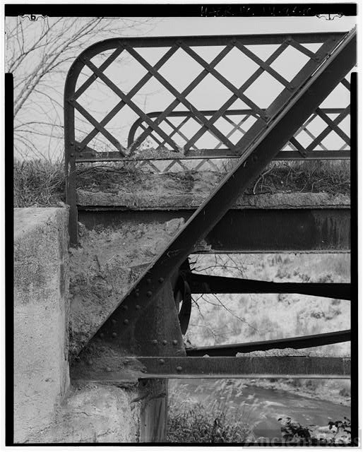 10. DETAIL OF LOWER CHORD, END POST AND ABUTMENT...