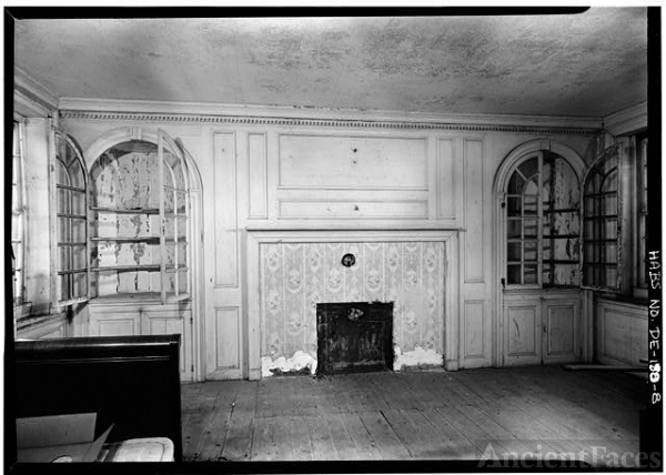 8. PARLOR ON WEST END, FIRST FLOOR - Allee House,...