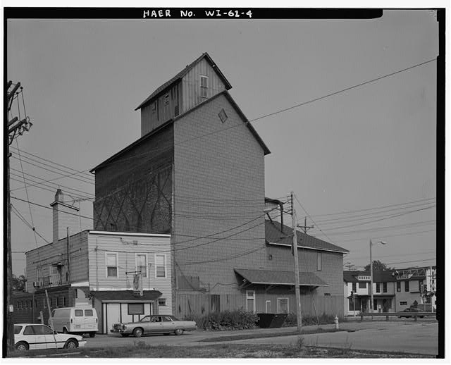 4. VIEW SHOWING WEST SIDE AND REAR OF SUBJECT BUILDING,...