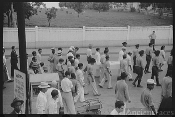 A funeral procession in Hato Rey, Puerto Rico