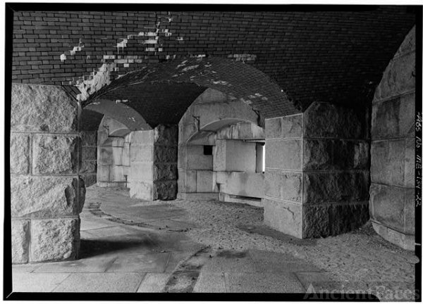 22. DETAIL, INTERIOR, GROIN VAULTING - Fort Gorges, Hog...