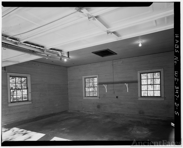5. INTERIOR VIEW SHOWING THE CAR SIDING ALONG THE WALLS...
