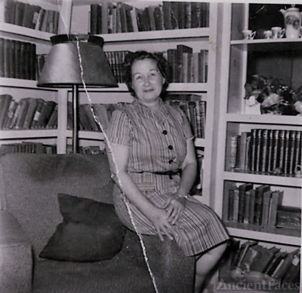 Estelle Vandagriff Taylor