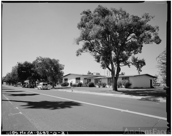 Oblique view; camera facing northwest. - Naval Supply...