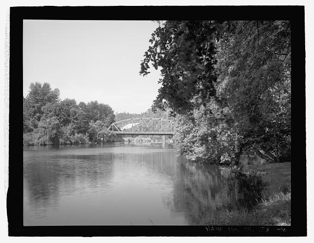 Elevation view of Applegate River Bridge, view looking...