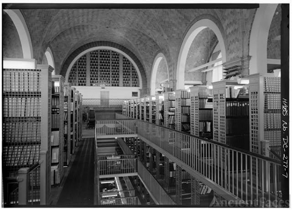 7. INTERIOR, LIBRARY, THIRD FLOOR, LOOKING EAST - Army...