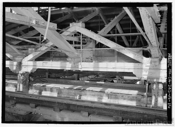 MACHINE SHOP, KING-POST BEAM, TRUSS, AND CRANE RAIL...
