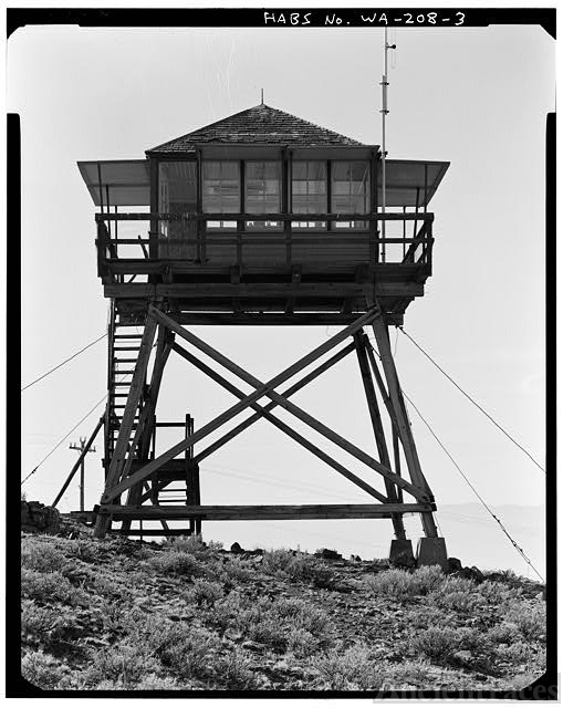 Elevation view of north side. - Badger Mountain Lookout,...